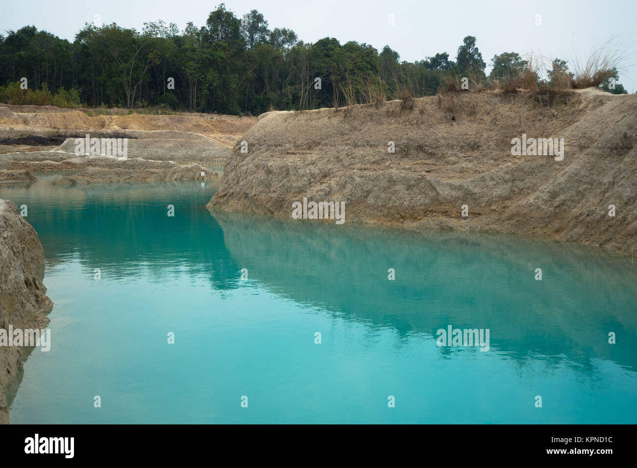 Emerald green enviroment hi-res stock photography and images - Alamy