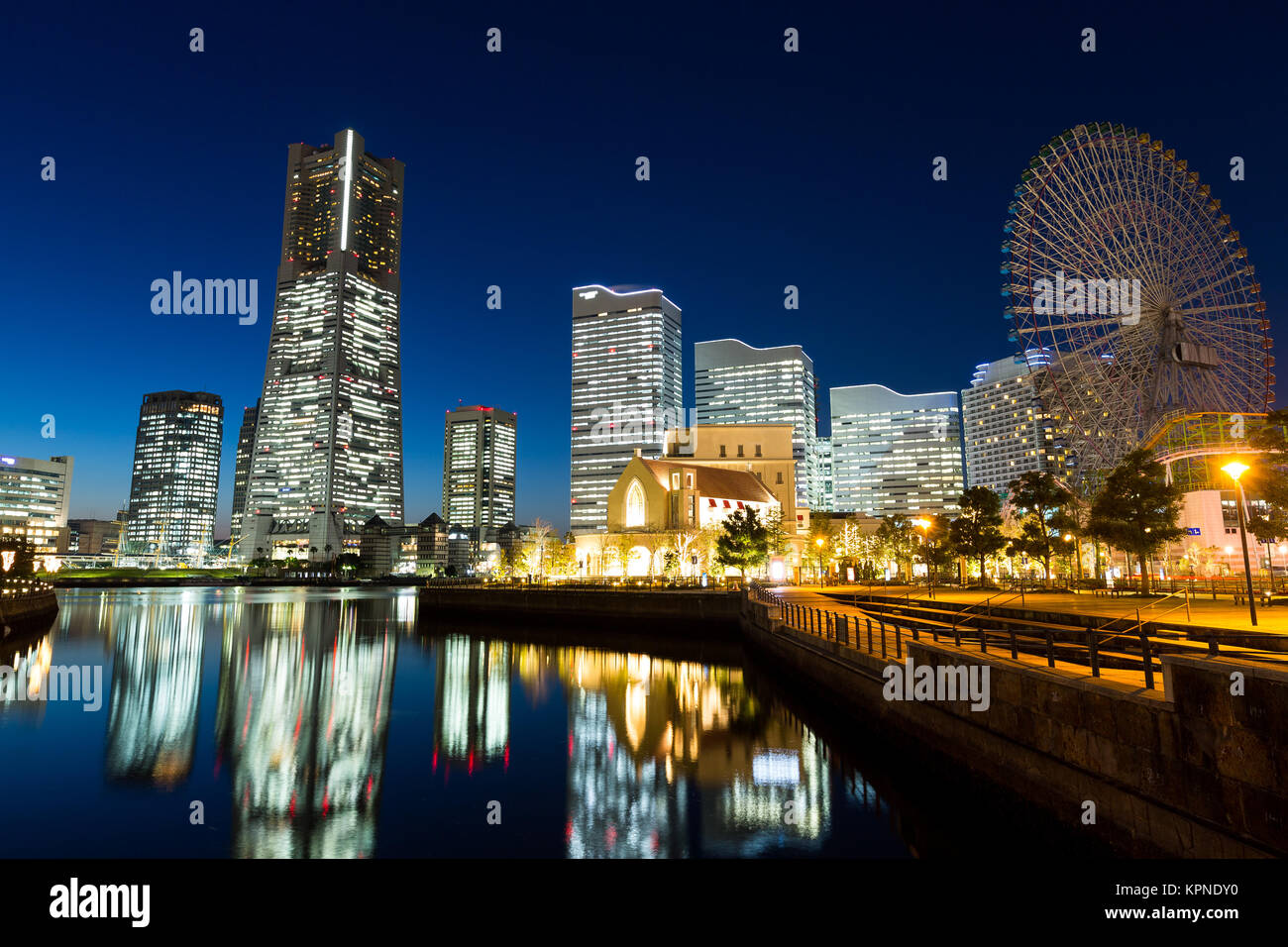 Yokohama skyline at night Stock Photo - Alamy