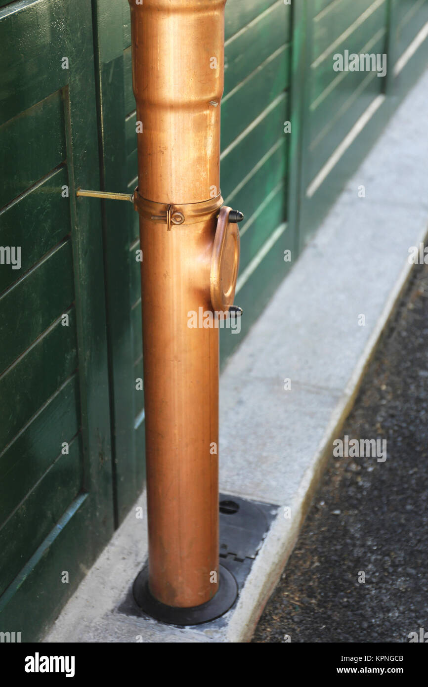 Copper Gutter Downspout Stock Photo - Alamy