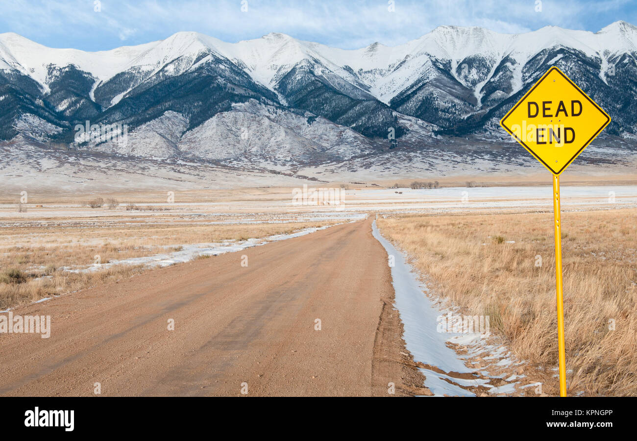Dead End Sign Stock Photo - Alamy
