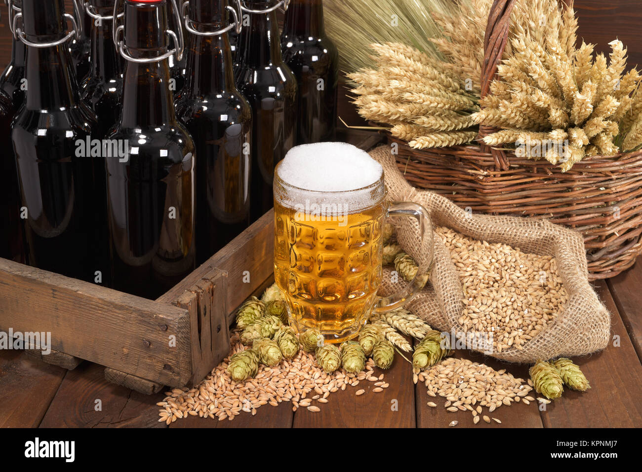 bierkasten with beer glass Stock Photo - Alamy