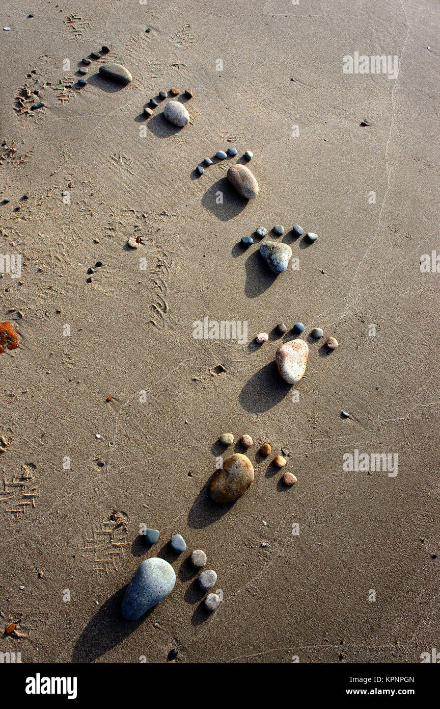 foot, pebble, seaweed, art, seaside Stock Photo - Alamy