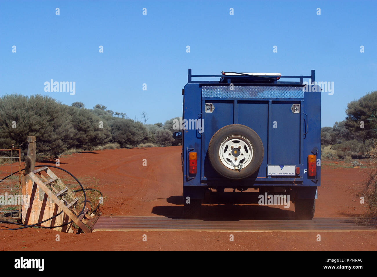 On the track in the Australian bush Stock Photo - Alamy