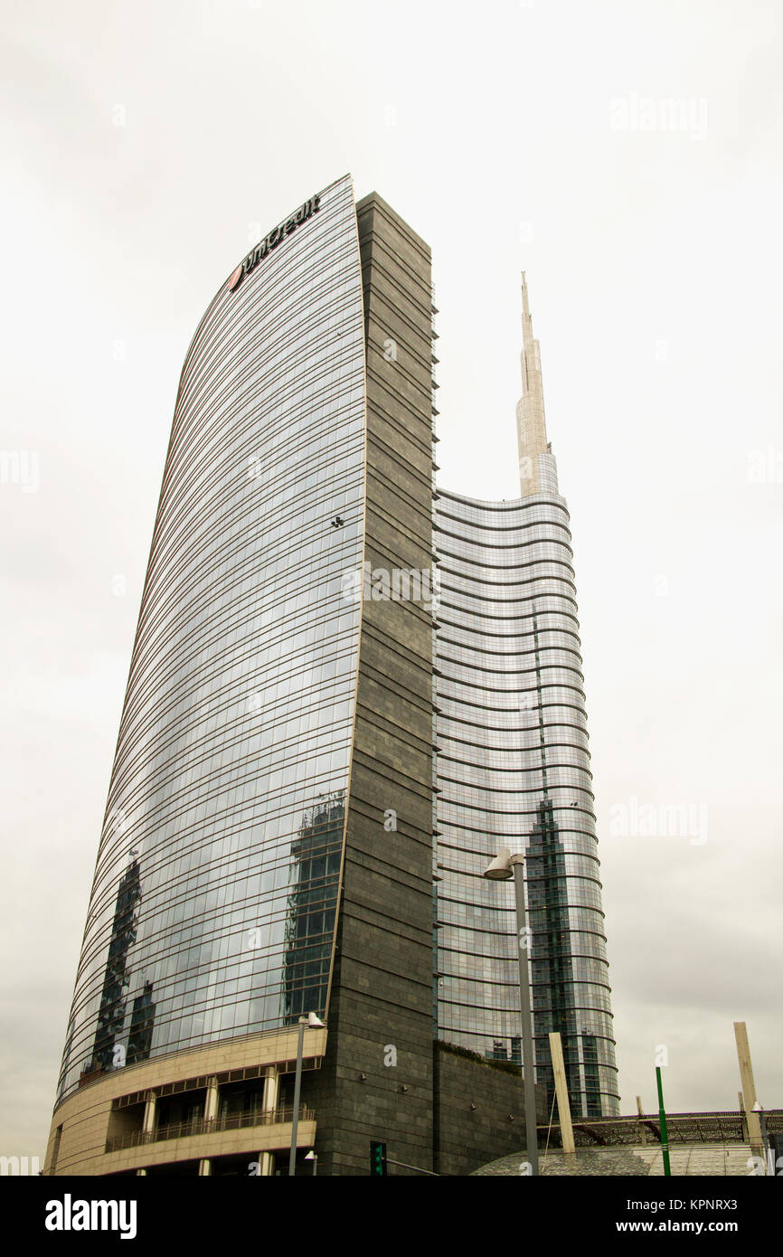 Unicredit tower in Milan Stock Photo - Alamy