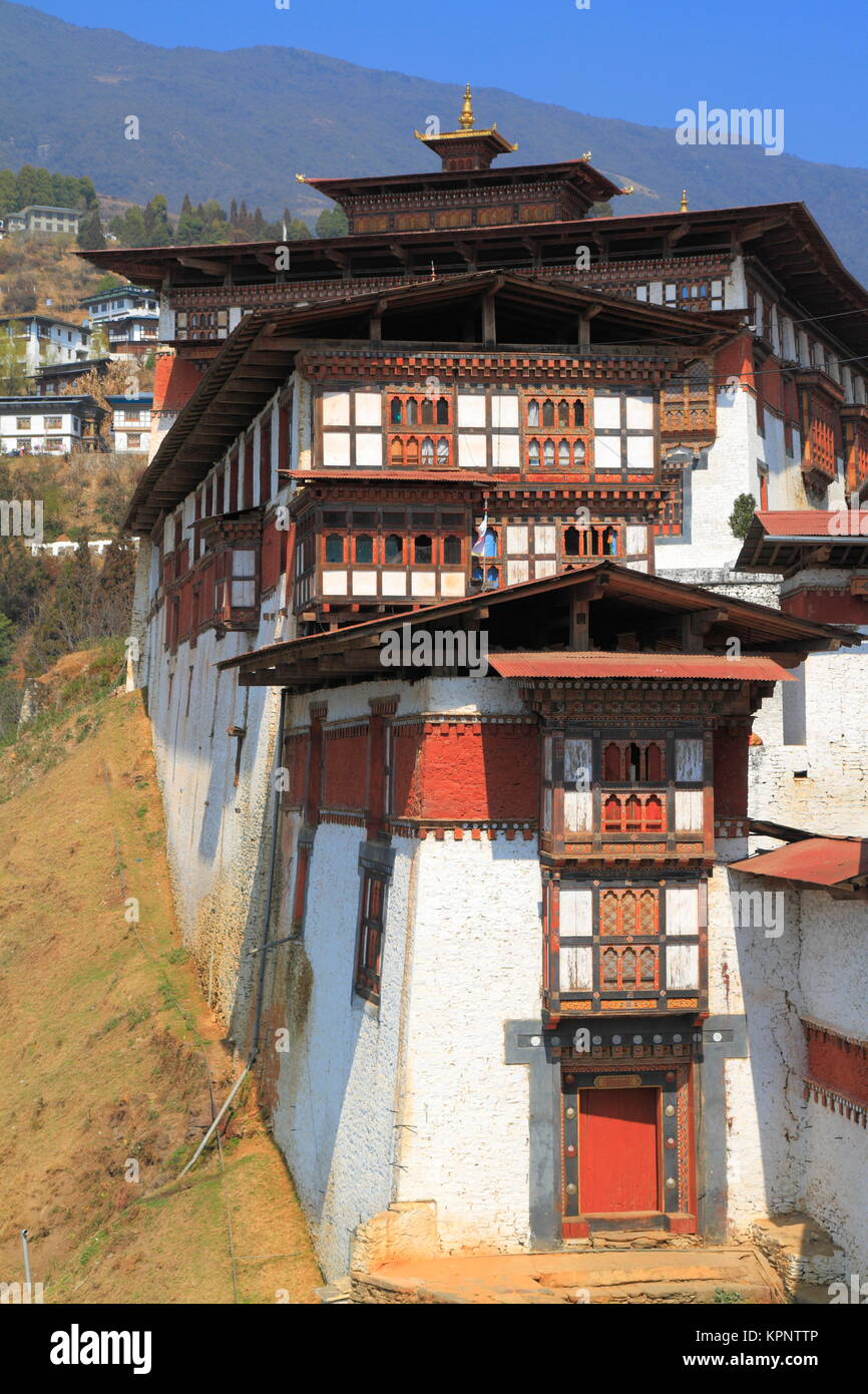 The Trongsa Dzong is the largest dzong fortress in Bhutan, located in ...