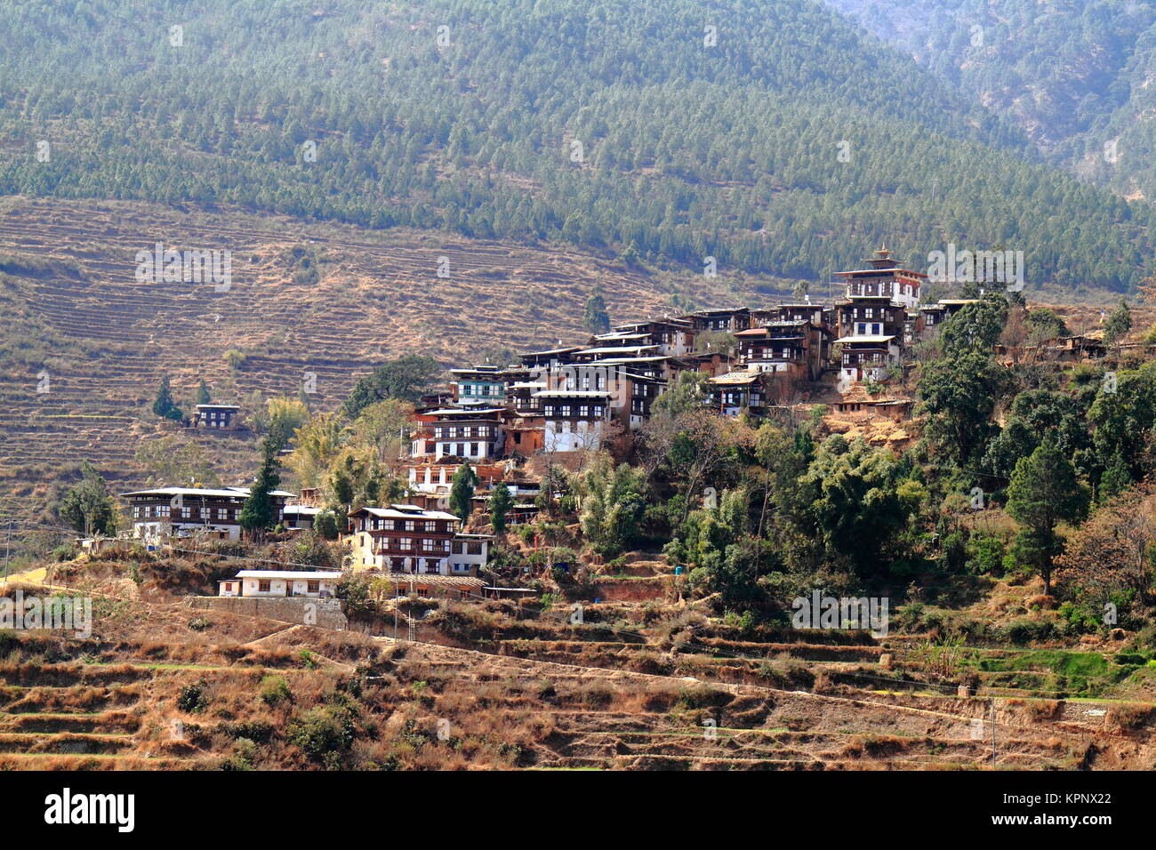 Traditional rural bhutanese houses hi-res stock photography and images ...