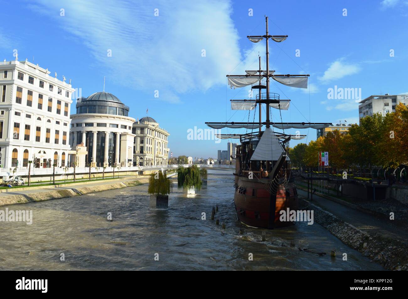 boat restaurant on the river Stock Photo - Alamy