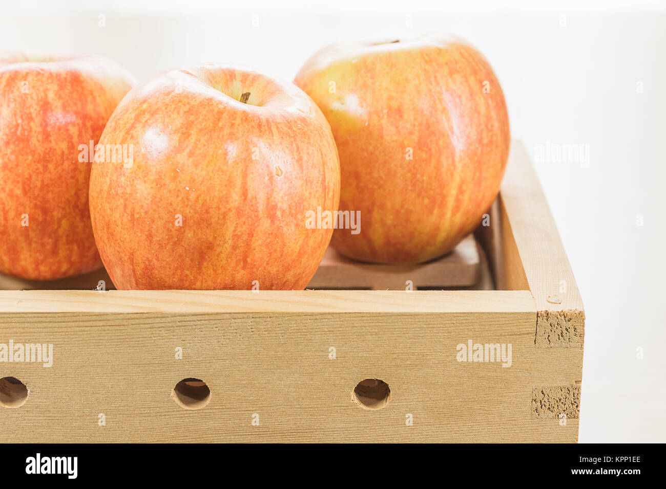 Apple in box Stock Photo - Alamy