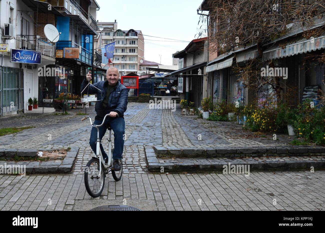 coffee on the street Stock Photo - Alamy
