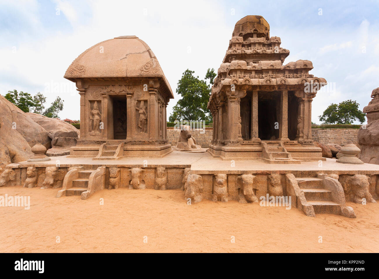 Five pandavas draupadi hi-res stock photography and images - Alamy