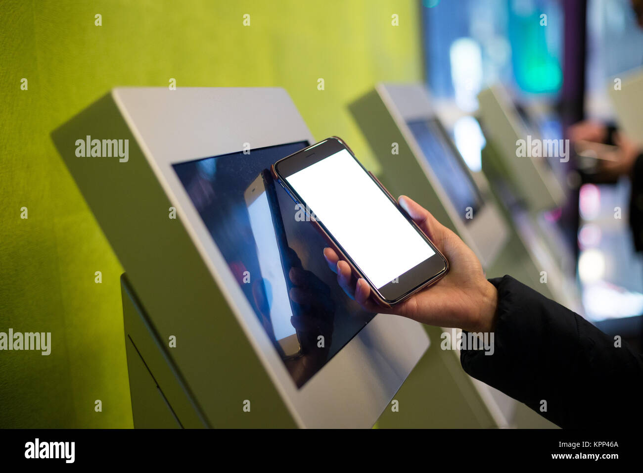 Automated railway ticketing hi-res stock photography and images - Alamy