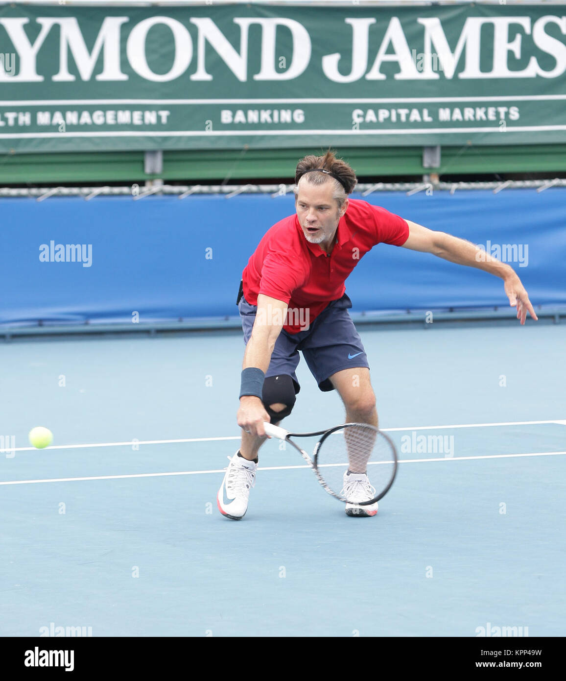 Timothy olyphant and martina navratilova hi-res stock photography and ...