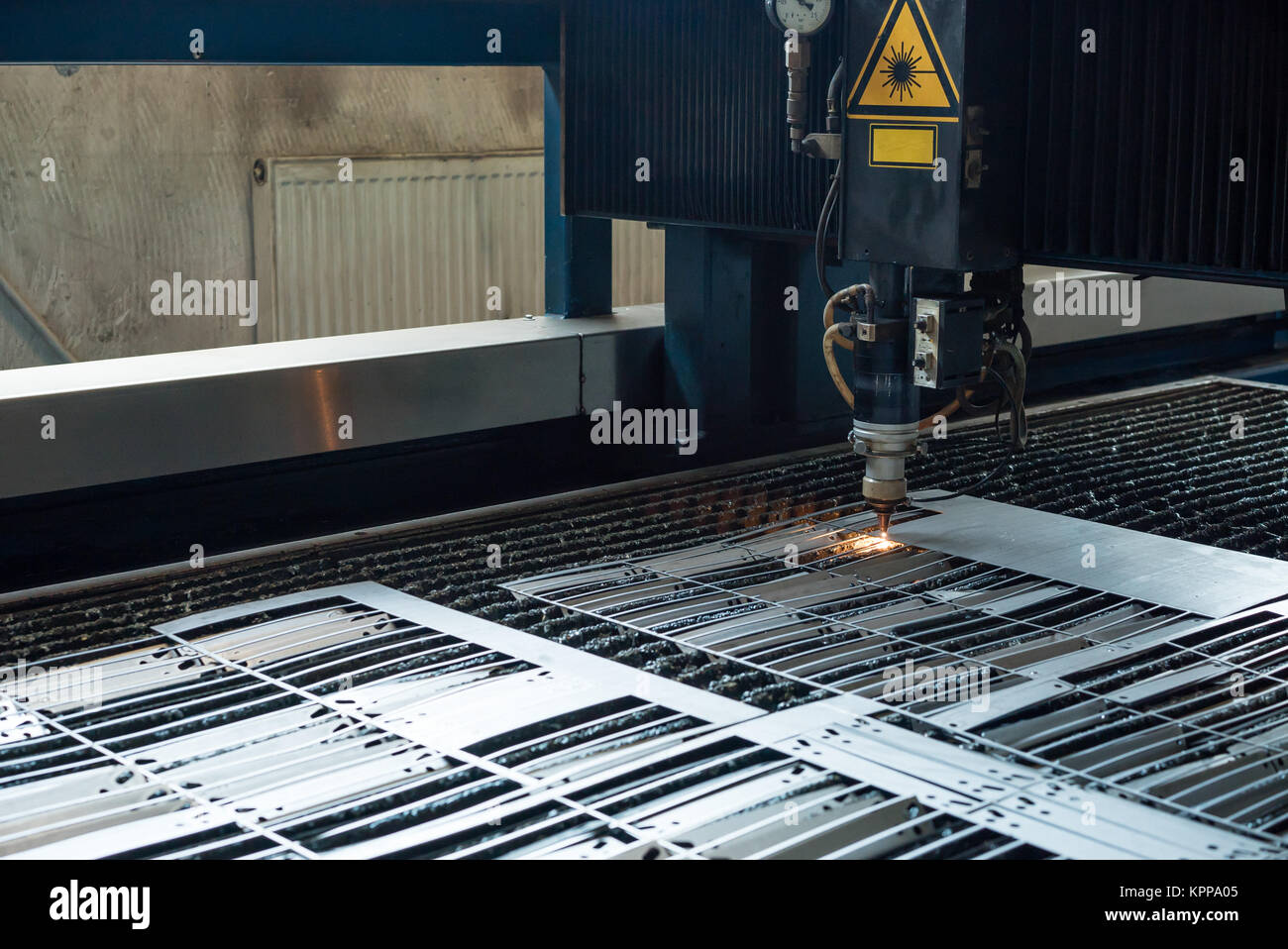 Laser cutting pattern hi-res stock photography and images - Alamy
