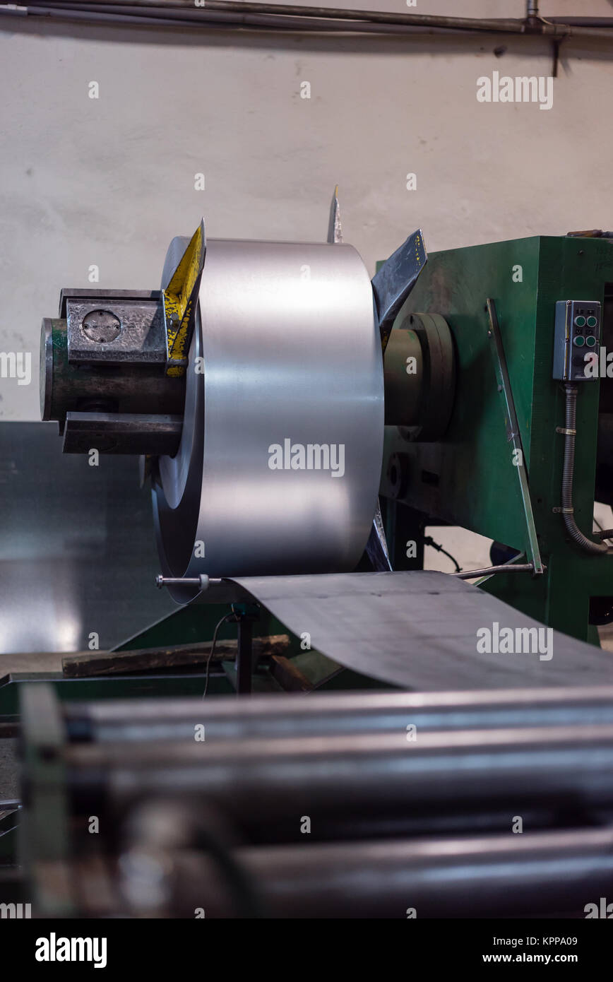 Silver metal sheet hi-res stock photography and images - Alamy