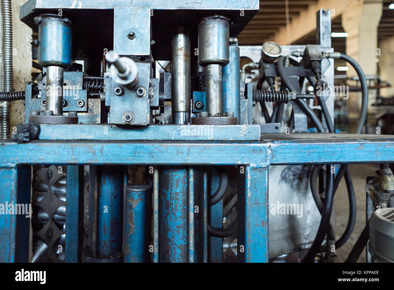 industrial hydraulic machinery Stock Photo - Alamy