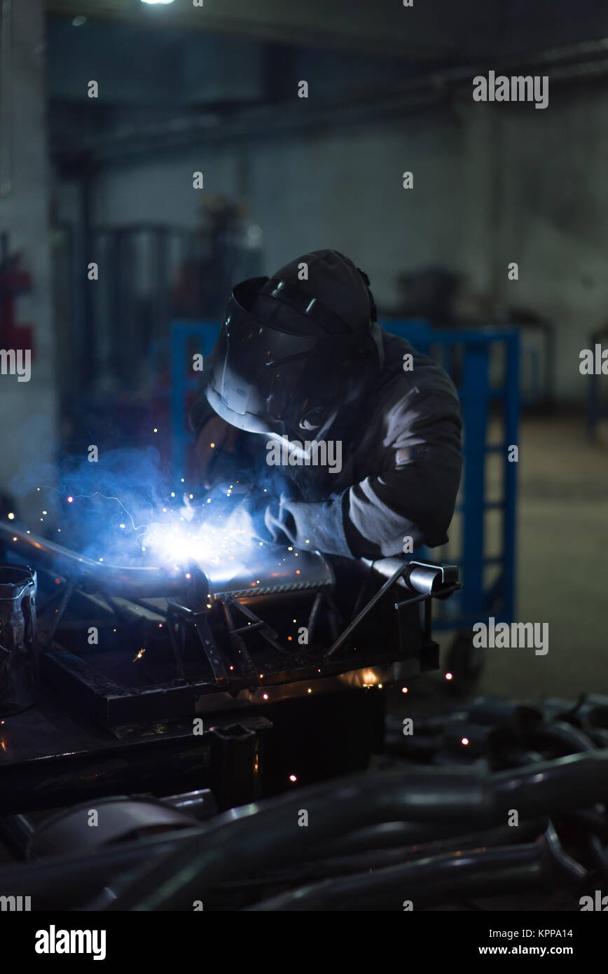 worker wearing protective gear Stock Photo - Alamy