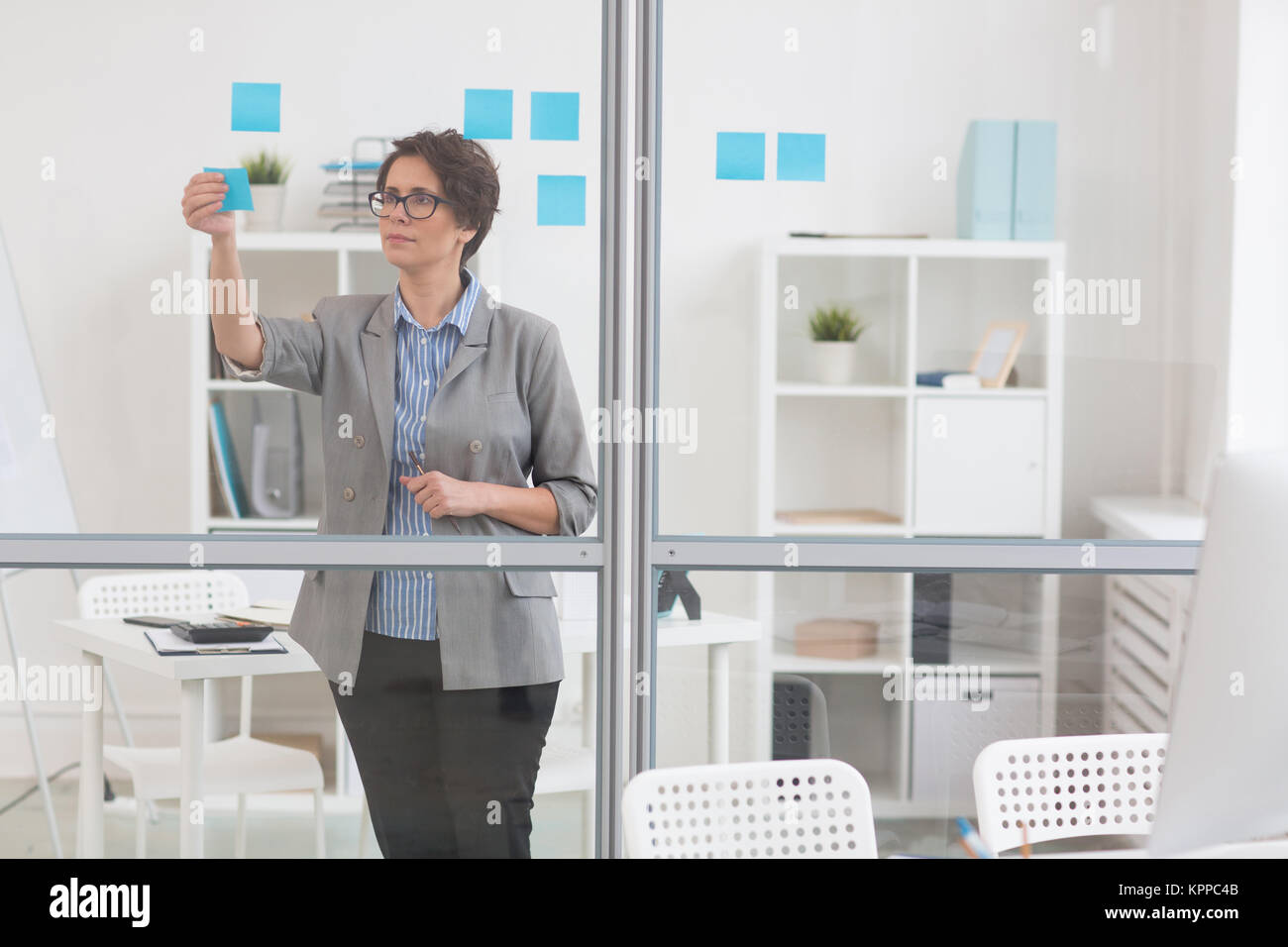 Office reminders hi-res stock photography and images - Alamy