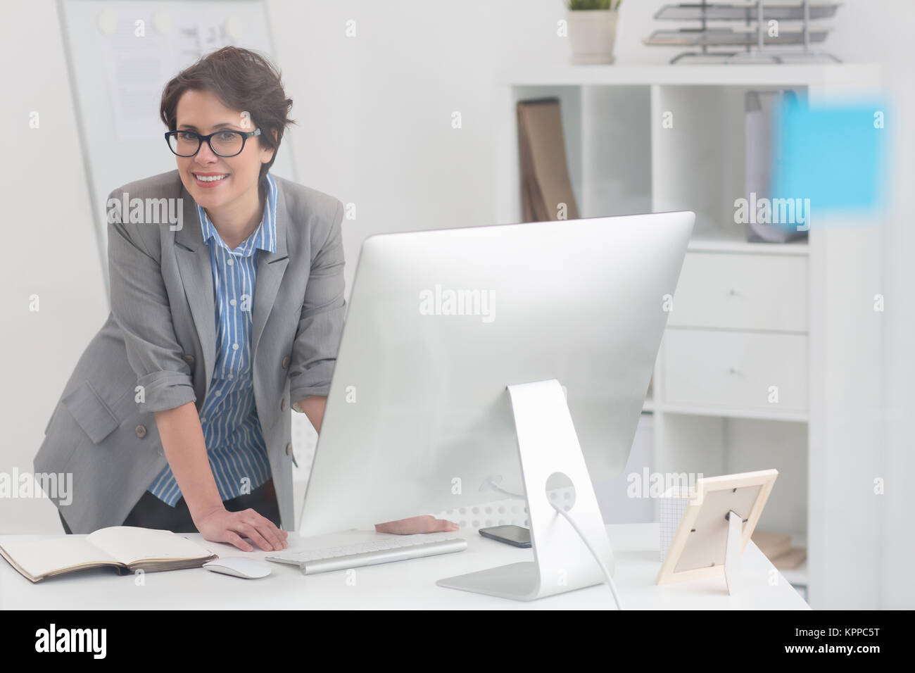 Accountant at work Stock Photo - Alamy