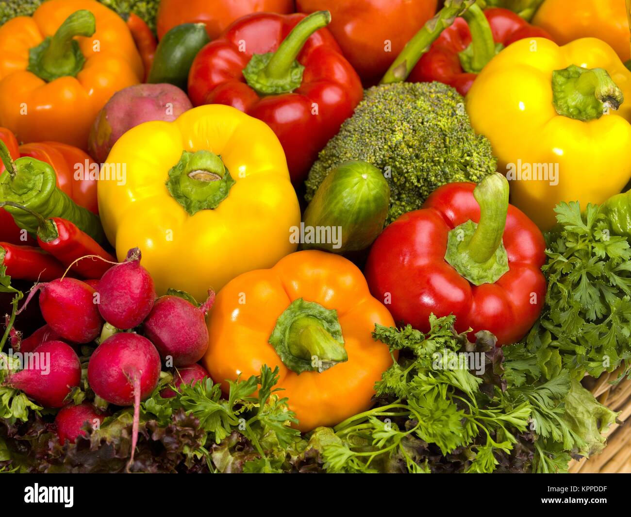 huge serving of vegetables Stock Photo - Alamy