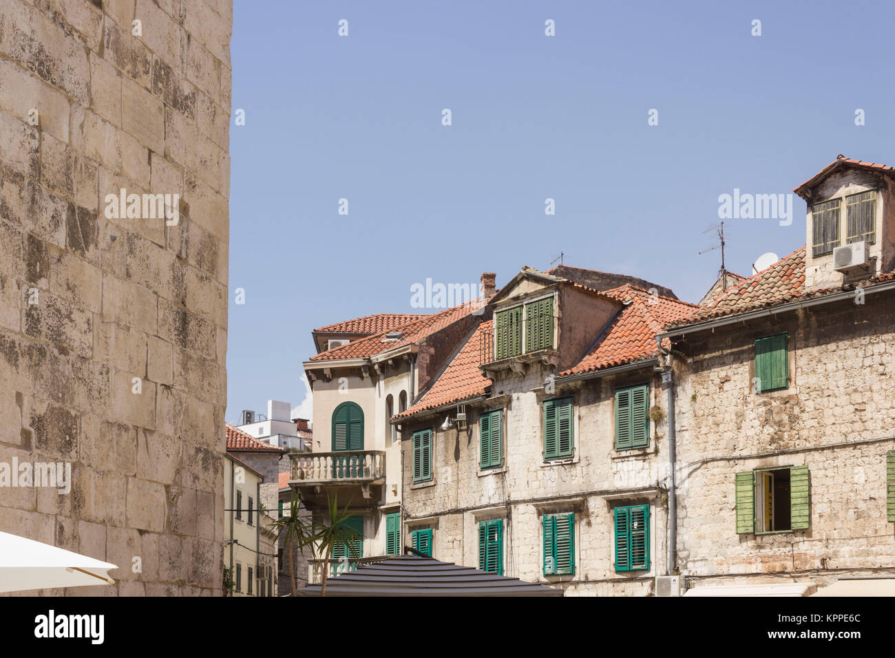 SPLIT, CROATIA - AUGUST 11 2017: Walls of split and ancient building in ...