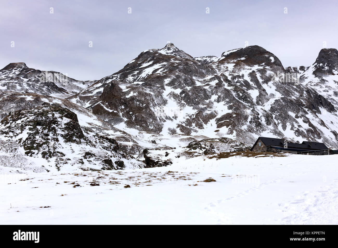 snowy mountainous landscape in the park of the French Pyrenees Stock ...