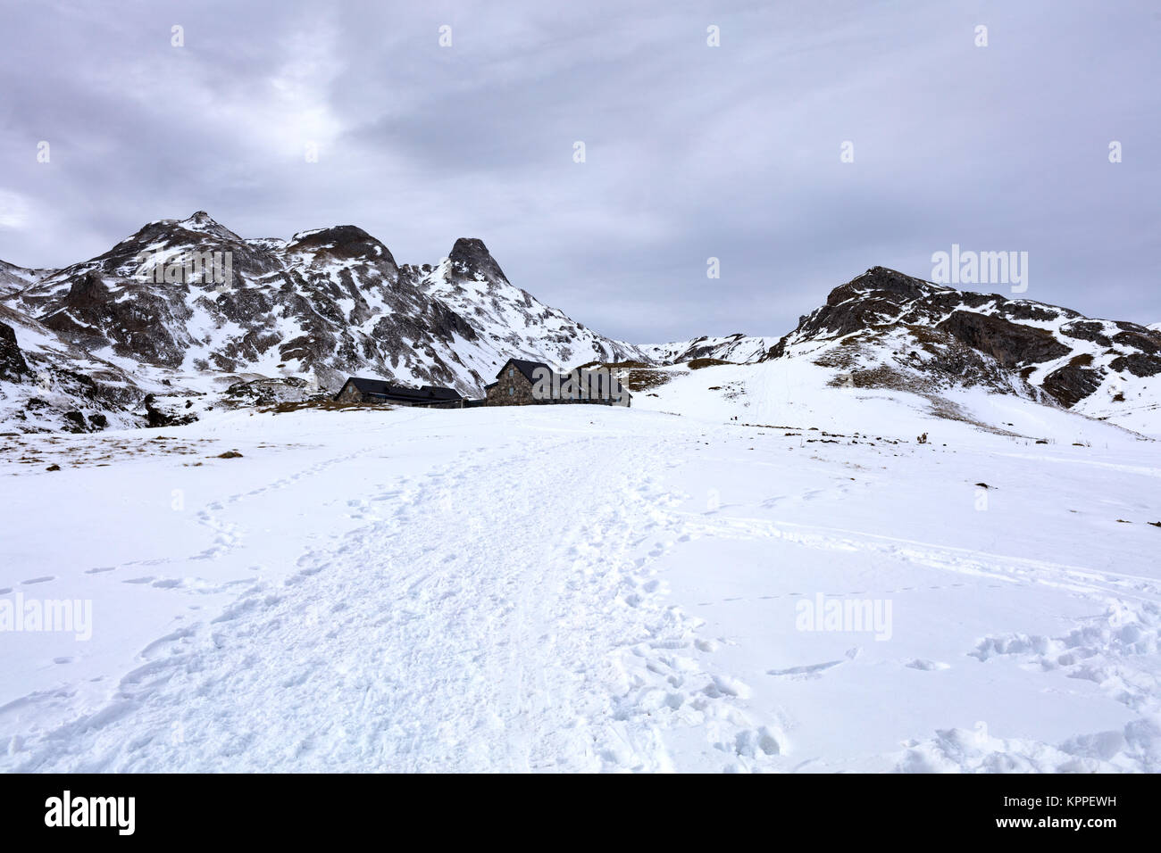 The alps pyrenees border hi-res stock photography and images - Alamy