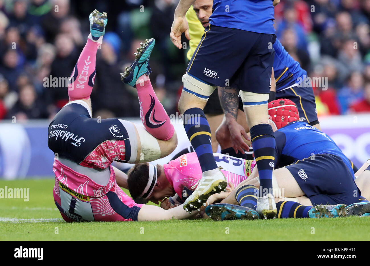 Exeter Chiefs' Sam Skinner scores his side's first try during the ...