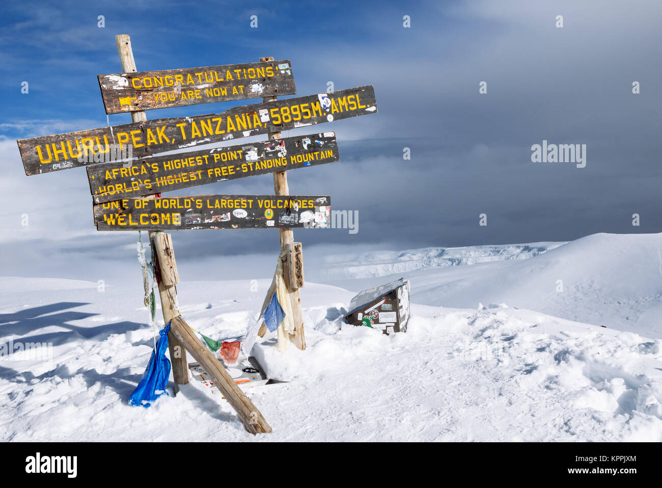 Uhuru Peak, Summit of Kiliimanjaro, Tanzania Stock Photo - Alamy