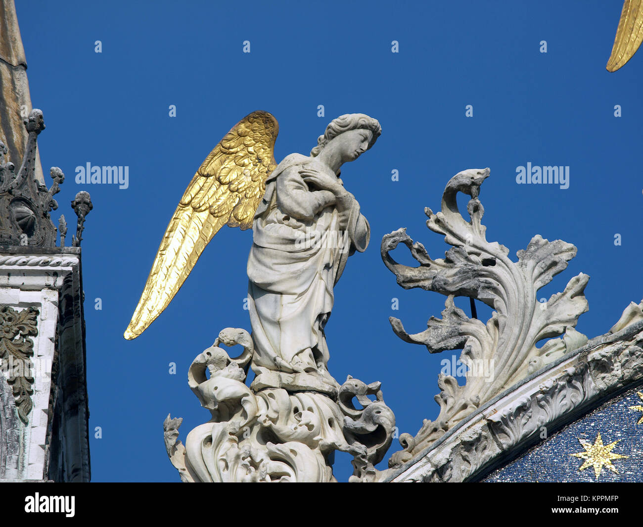 Descent from the cross byzantine hi-res stock photography and images ...