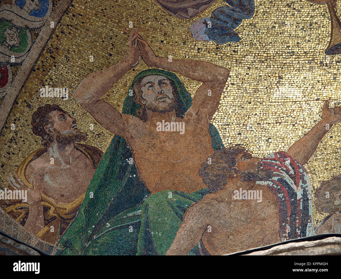 Imperishable beauty of details on the basilica of st Mark's - Venice ...