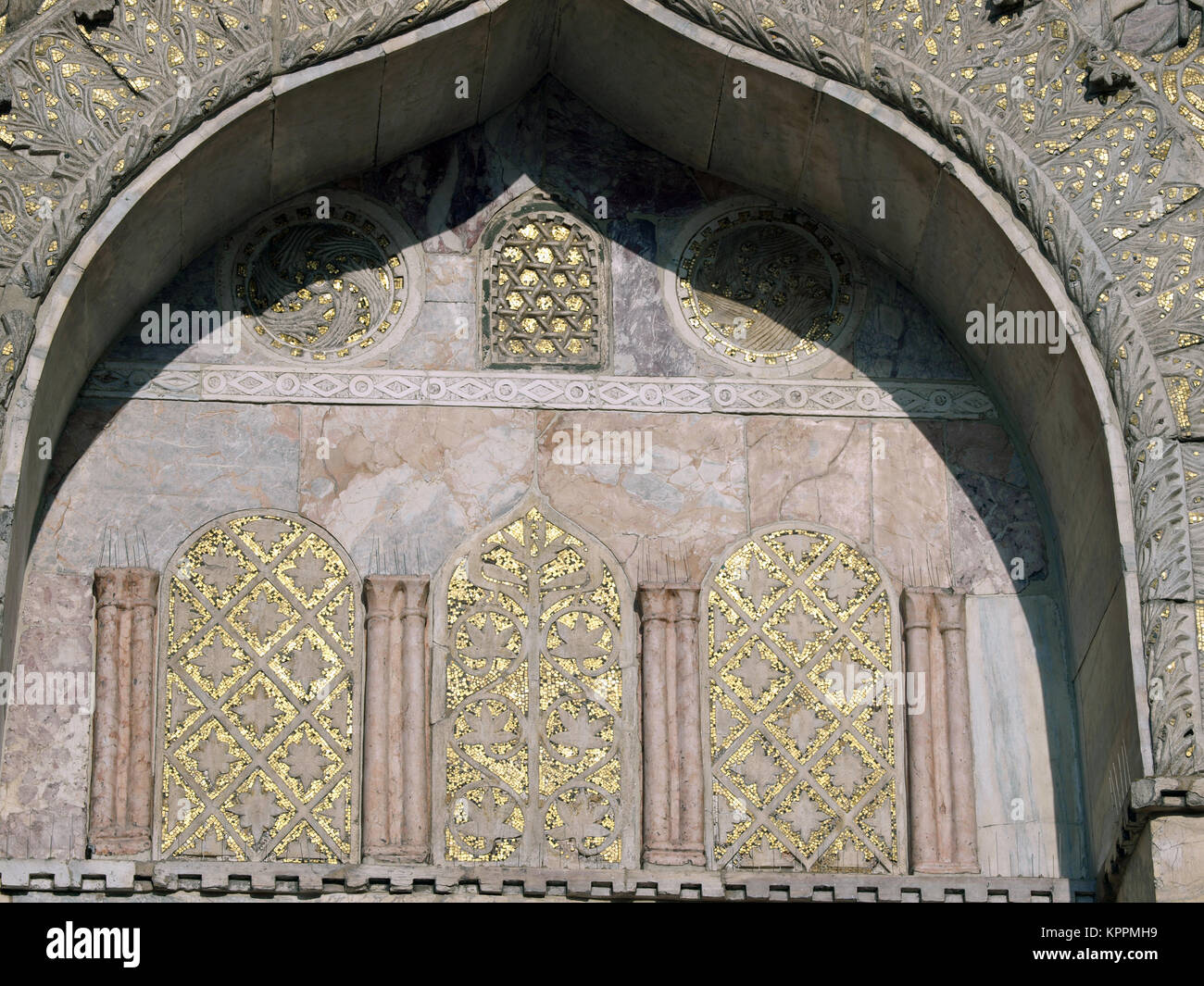 Portal of st alipio hi-res stock photography and images - Alamy