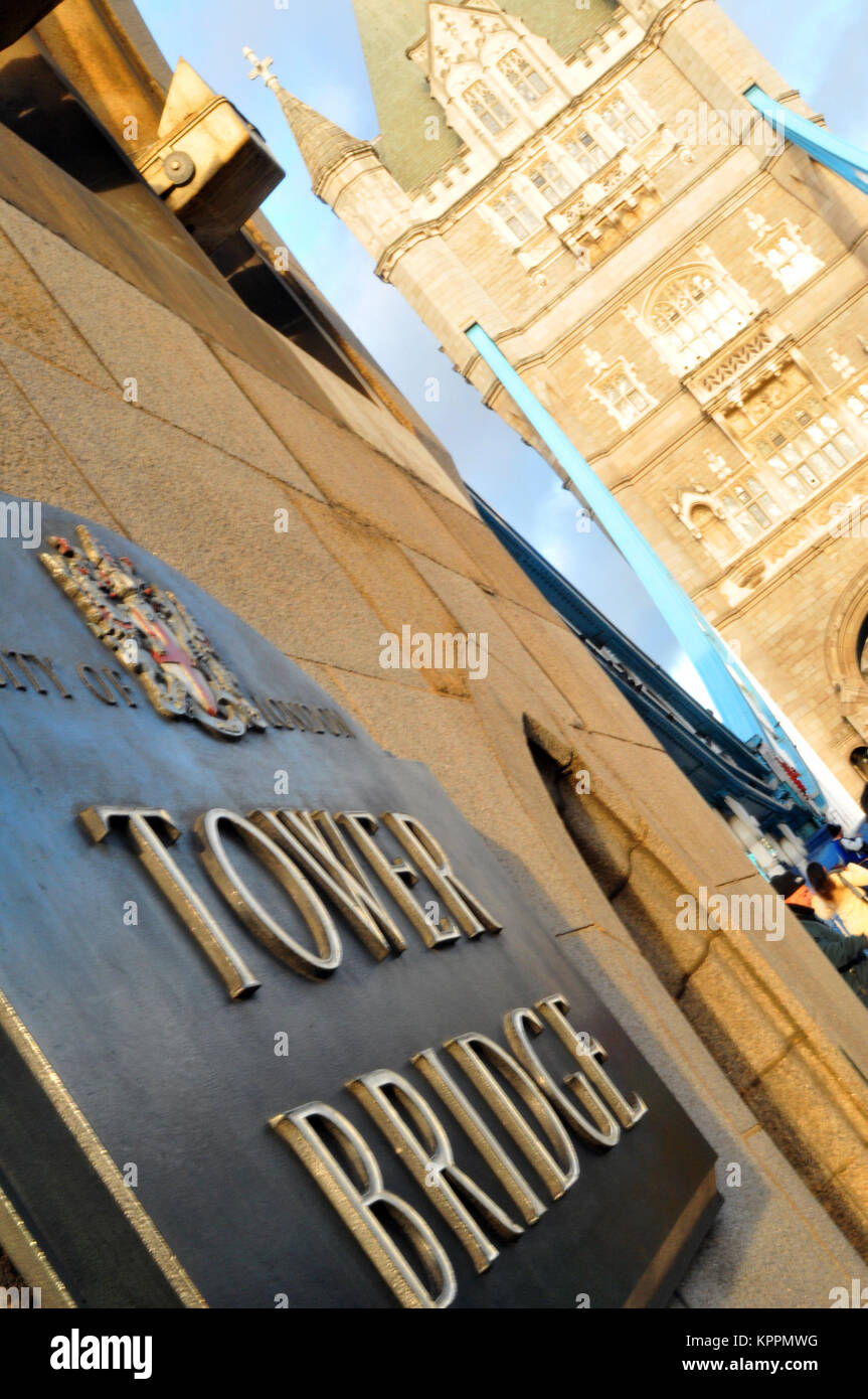 An alternative or different viewpoint angle of tower bridge on the ...