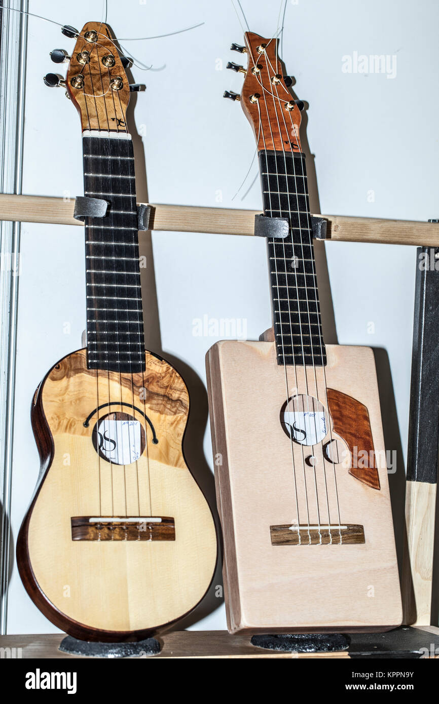 Timple instrument hi-res stock photography and images - Alamy