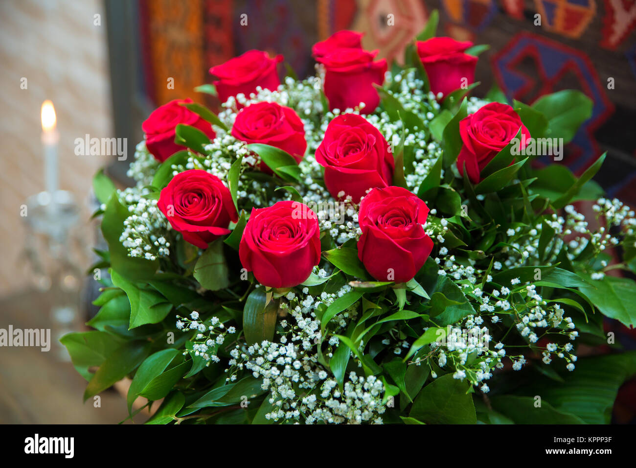 A bouquet of flowers bouquet of a hundred roses Stock Photo - Alamy