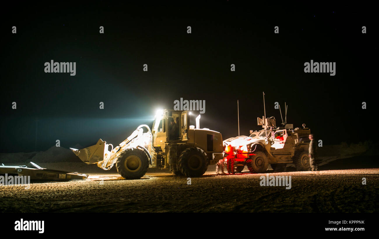 UNDISCLOSED LOCATION, IRAQ – U.S. Marines and Soldiers supporting ...