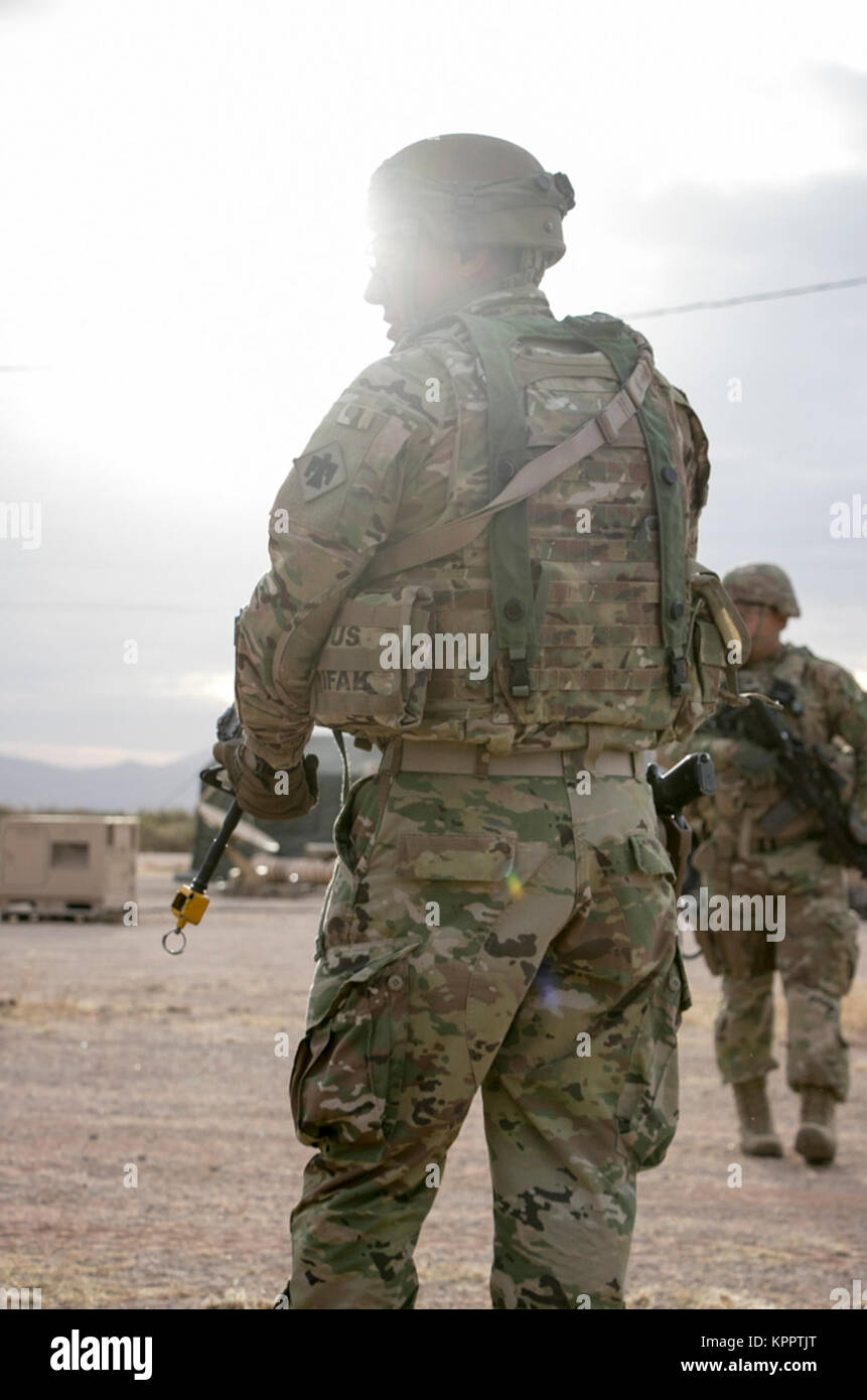 Oklahoma Army National Guard members from Alpha Troop, 1st Squadron ...
