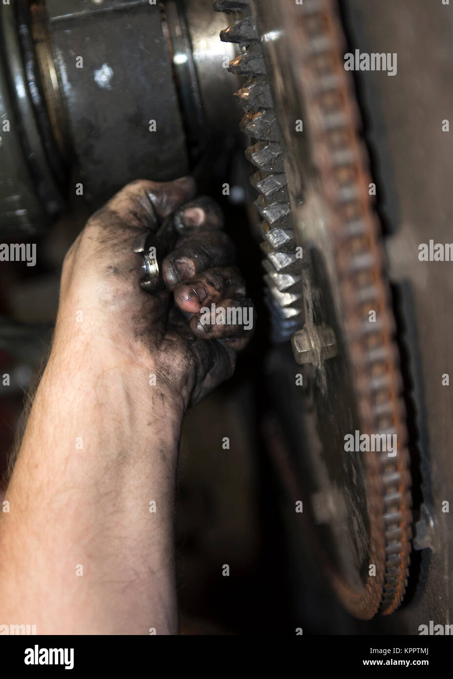 Defective bolts hi-res stock photography and images - Alamy