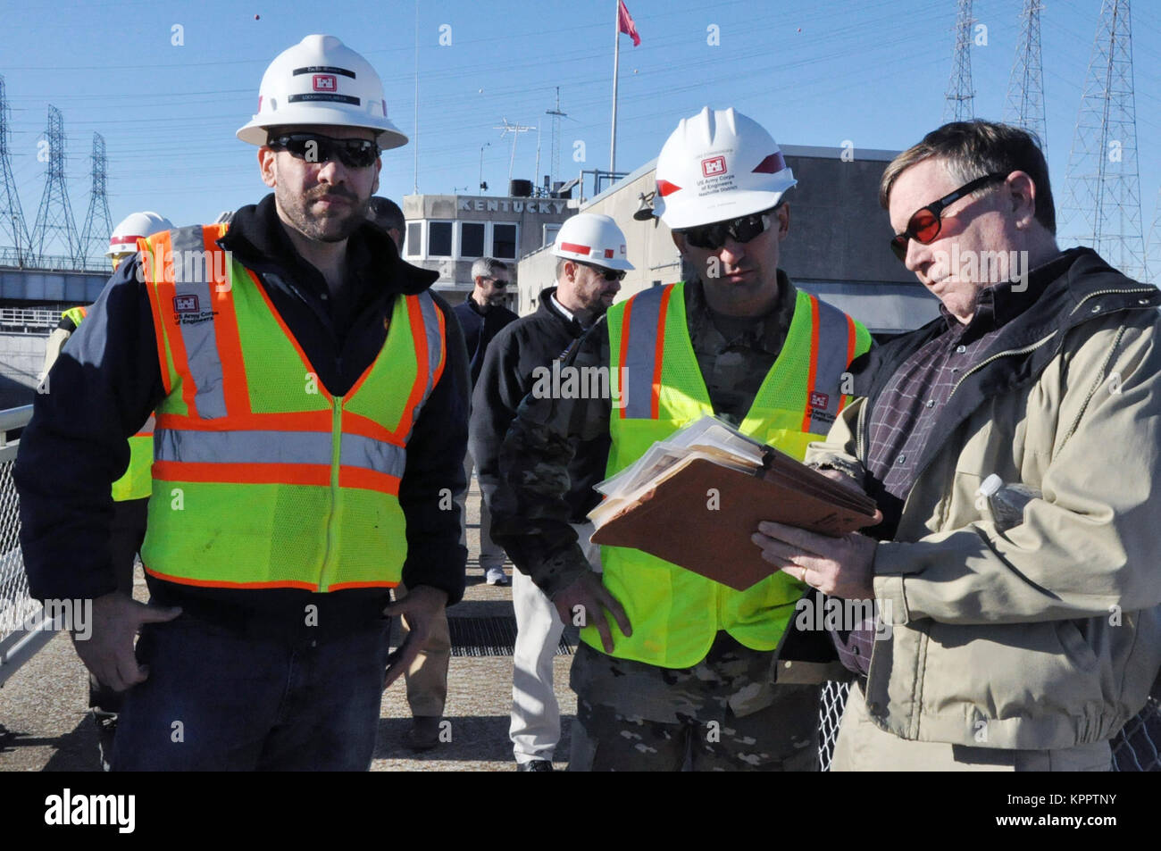 Don Getty (Right), project manager for the Kentucky Lock Addition ...