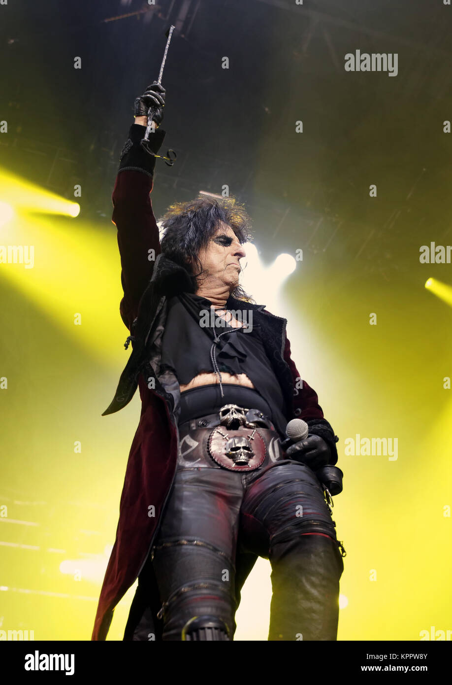 Alice Cooper performing at Manchester Arena Featuring: Alice Cooper ...