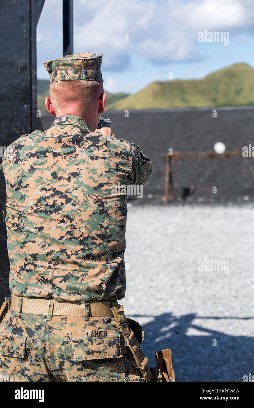 Combat Marksmanship Coach High Resolution Stock Photography and Images ...