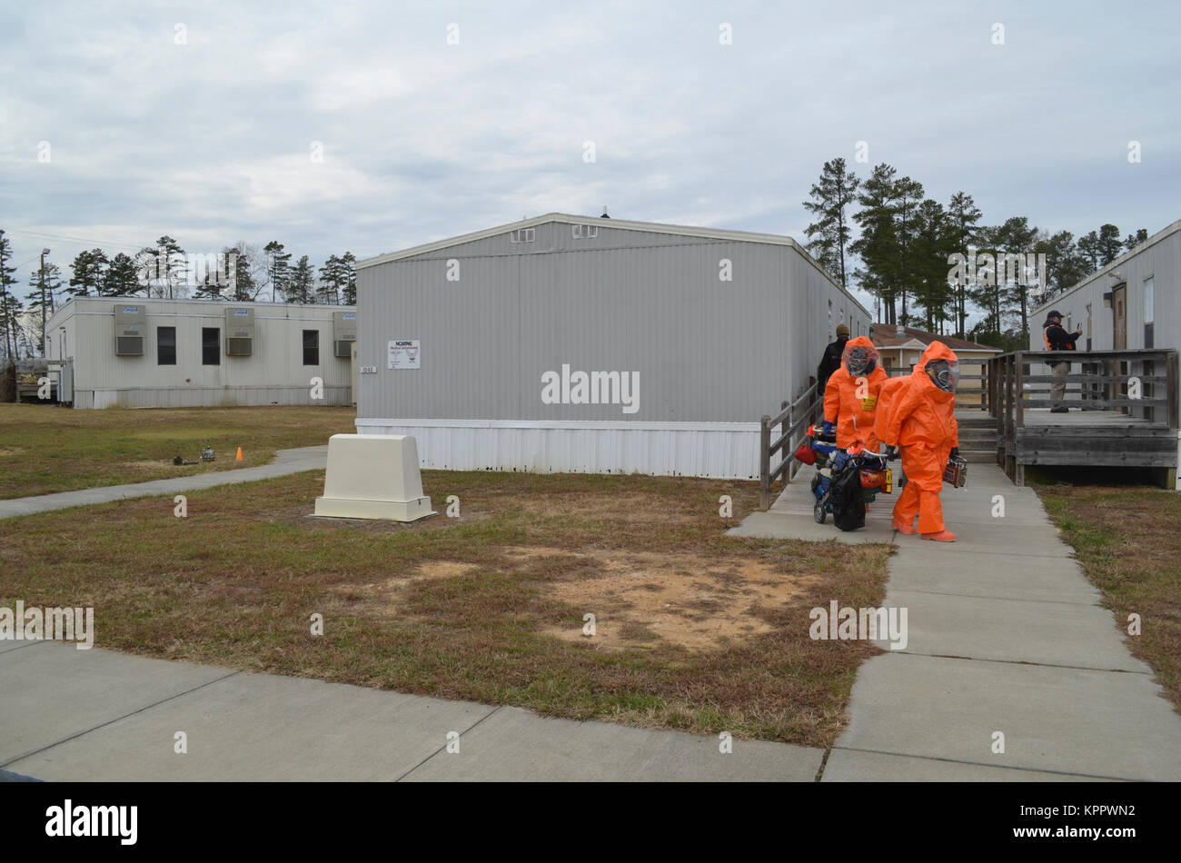 Soldiers and Airmen from the 42nd Civil Support Team (CST) are ...