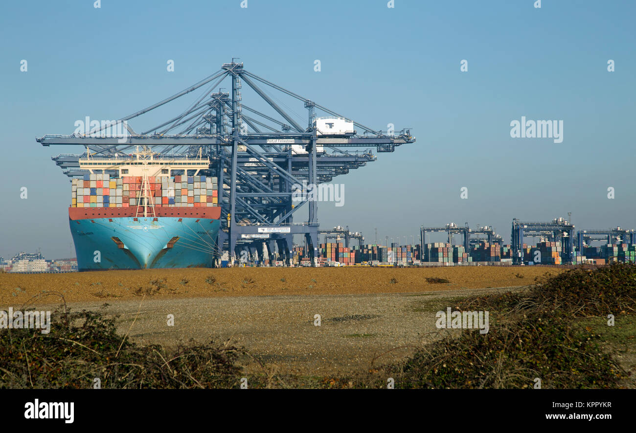 Container Port Britain Stock Photos & Container Port Britain Stock ...