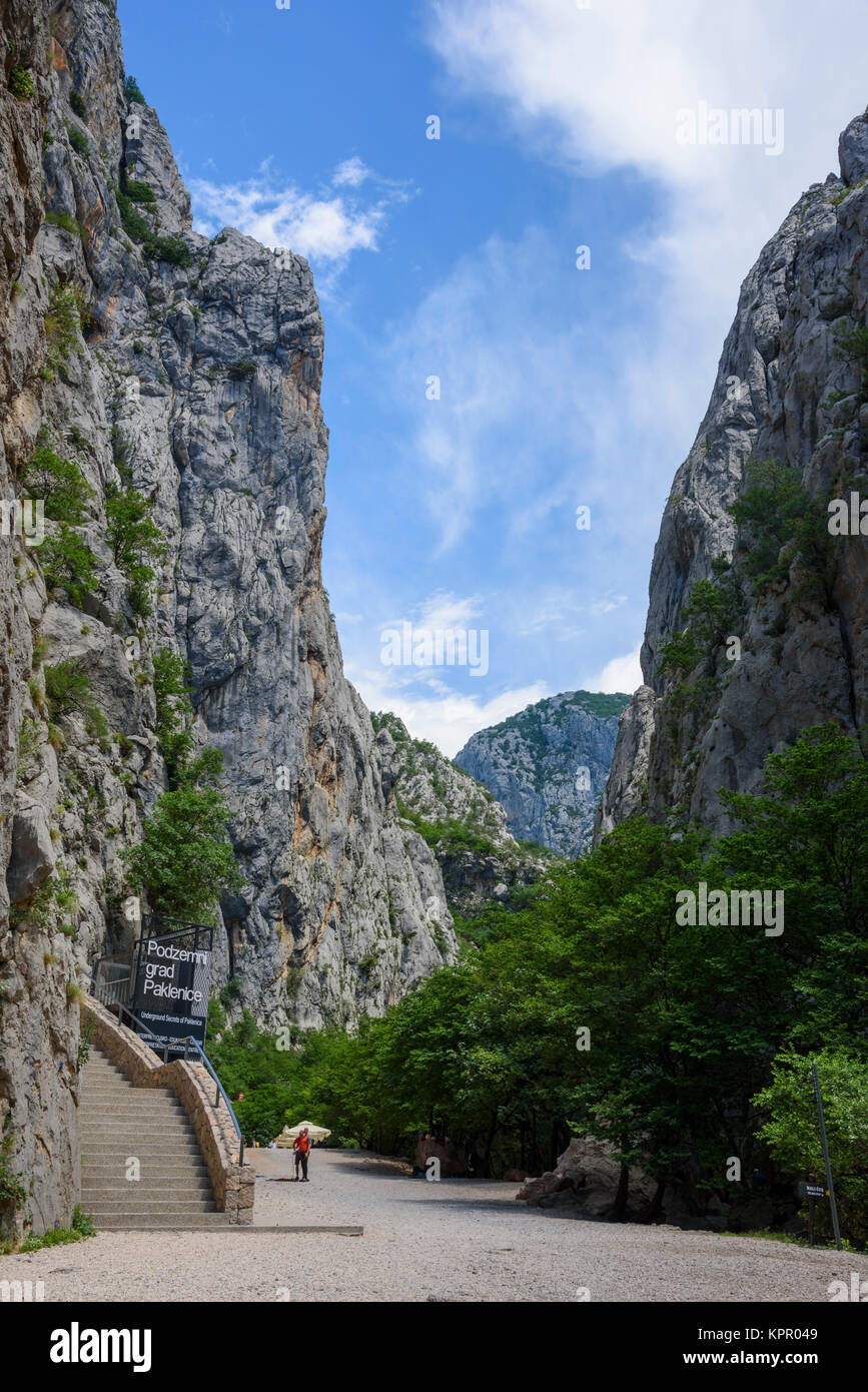 Limestone gorge, Paklenica National Park, Croatia Stock Photo - Alamy