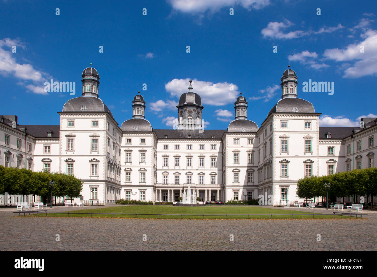 Schloss land hi-res stock photography and images - Alamy