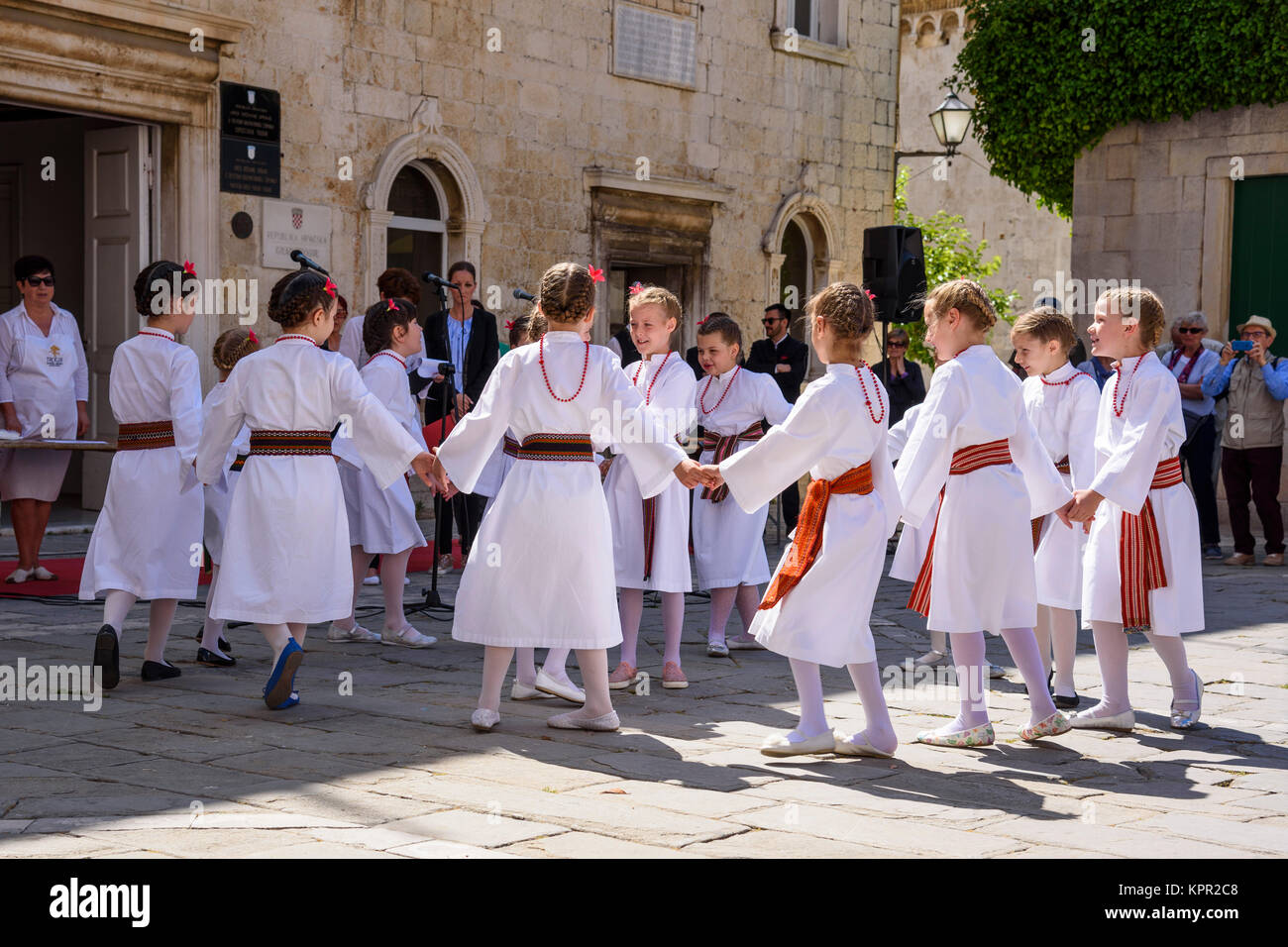 Croatia traditional costume hi-res stock photography and images - Alamy