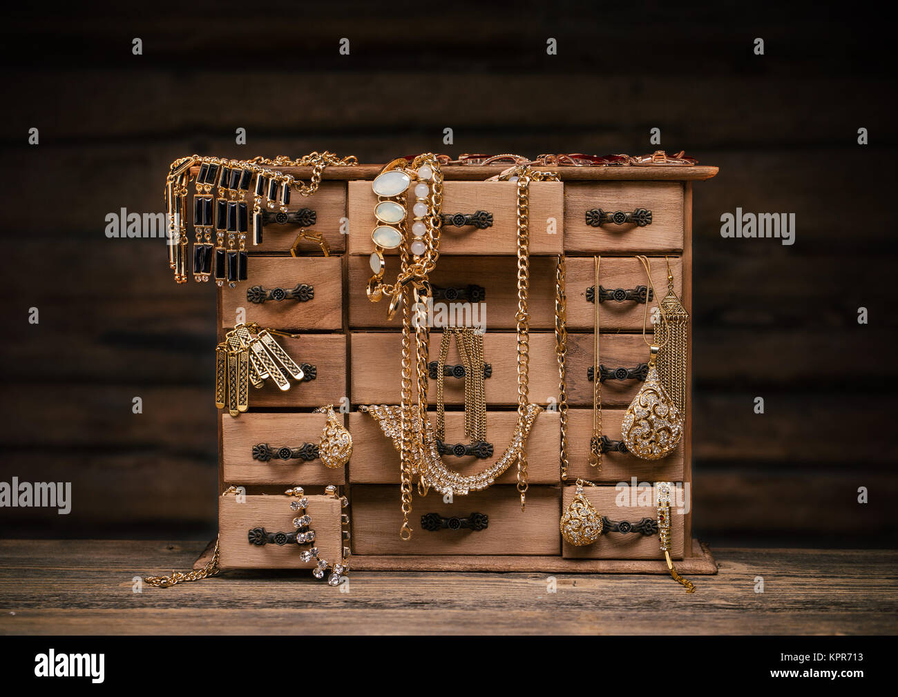 Retro styled jewel box Stock Photo - Alamy