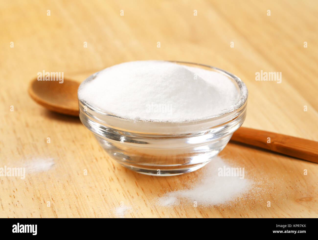 bowl of baking soda Stock Photo - Alamy