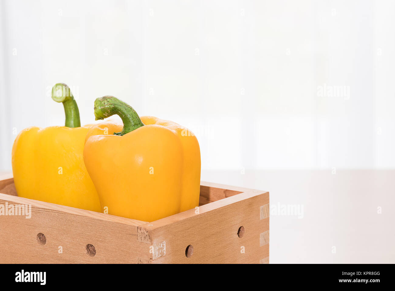 Fresh yellow bell pepper Stock Photo - Alamy