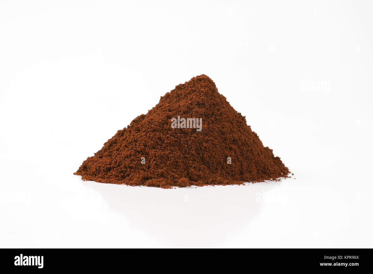 heap of ground coffee Stock Photo - Alamy