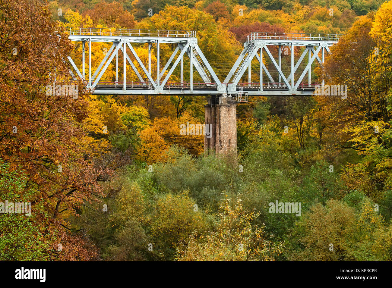 Railroad bridge fall colors hi-res stock photography and images - Alamy
